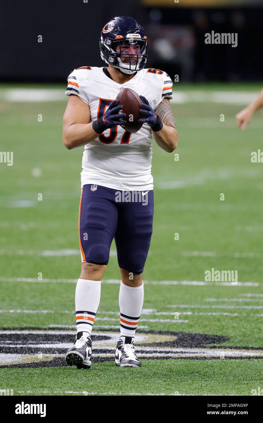 Chicago Bears middle linebacker Manti Te'o (57) during an NFL wild-card ...