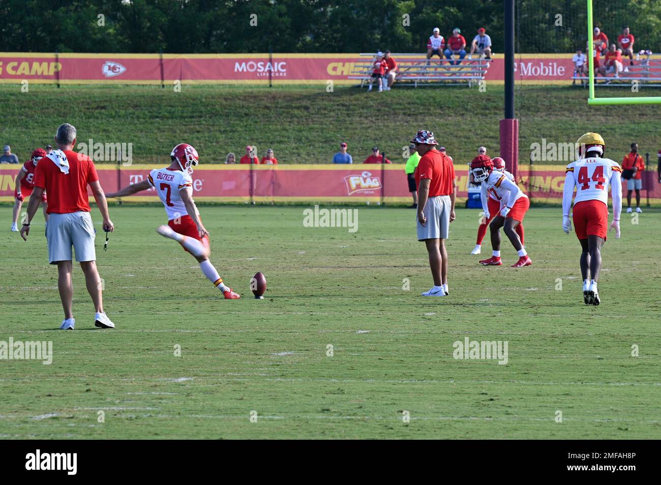 Kc chiefs training camp hi-res stock photography and images - Alamy
