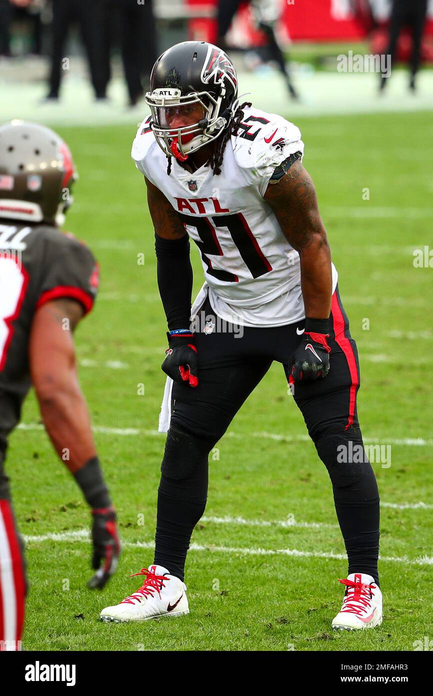 Atlanta Falcons running back Todd Gurley (21) lines up during the ...