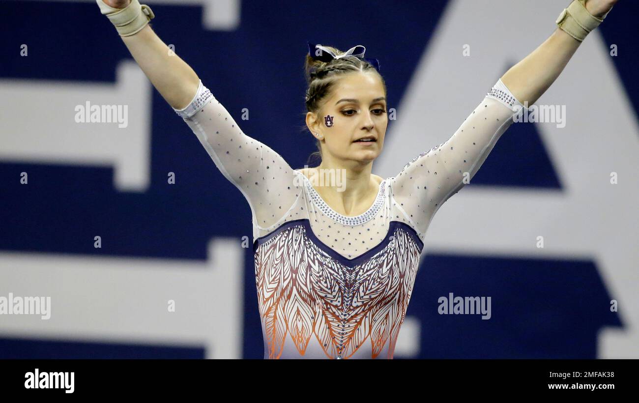 Auburn's Cassie Stevens performs on the floor during an NCAA gymnastics ...