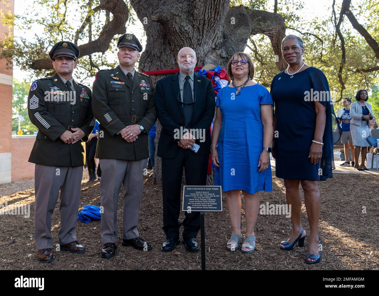 (From left to right) Command Sgt. Maj. Phil Barretto, Lt. Gen. John ...