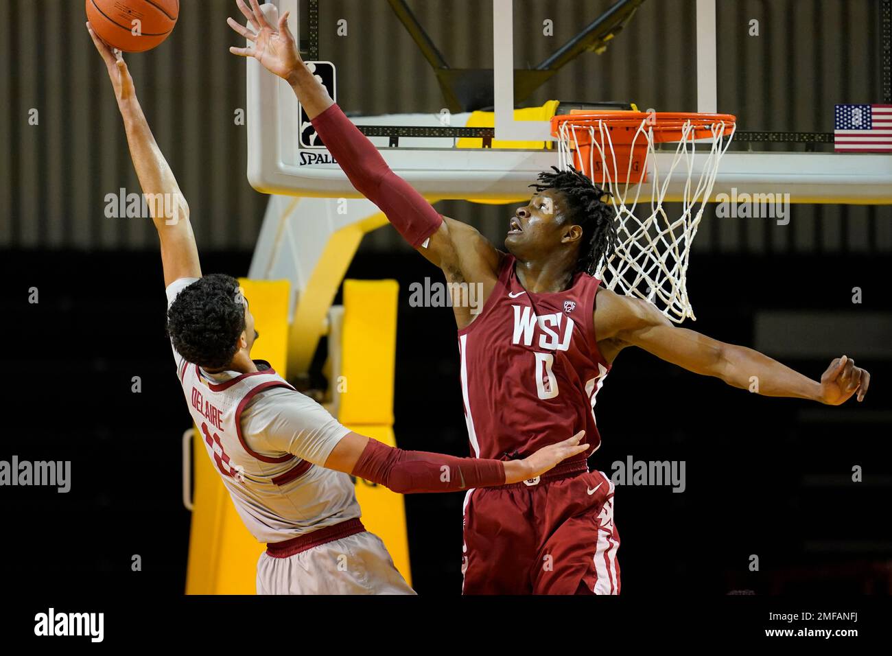 Washington State center Efe Abogidi (0) defends a shot by Stanford ...