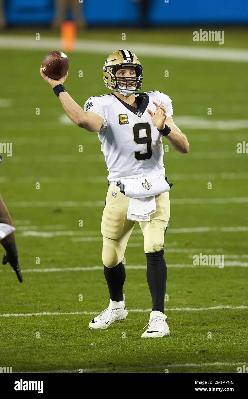 New Orleans Saints quarterback Drew Brees (9) during an NFL football ...