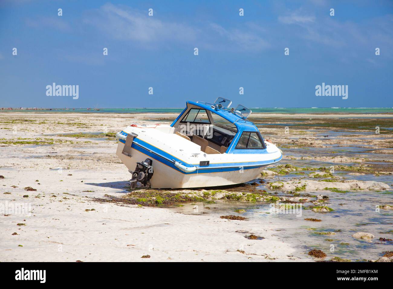 Indian ocean low tide hi-res stock photography and images - Alamy