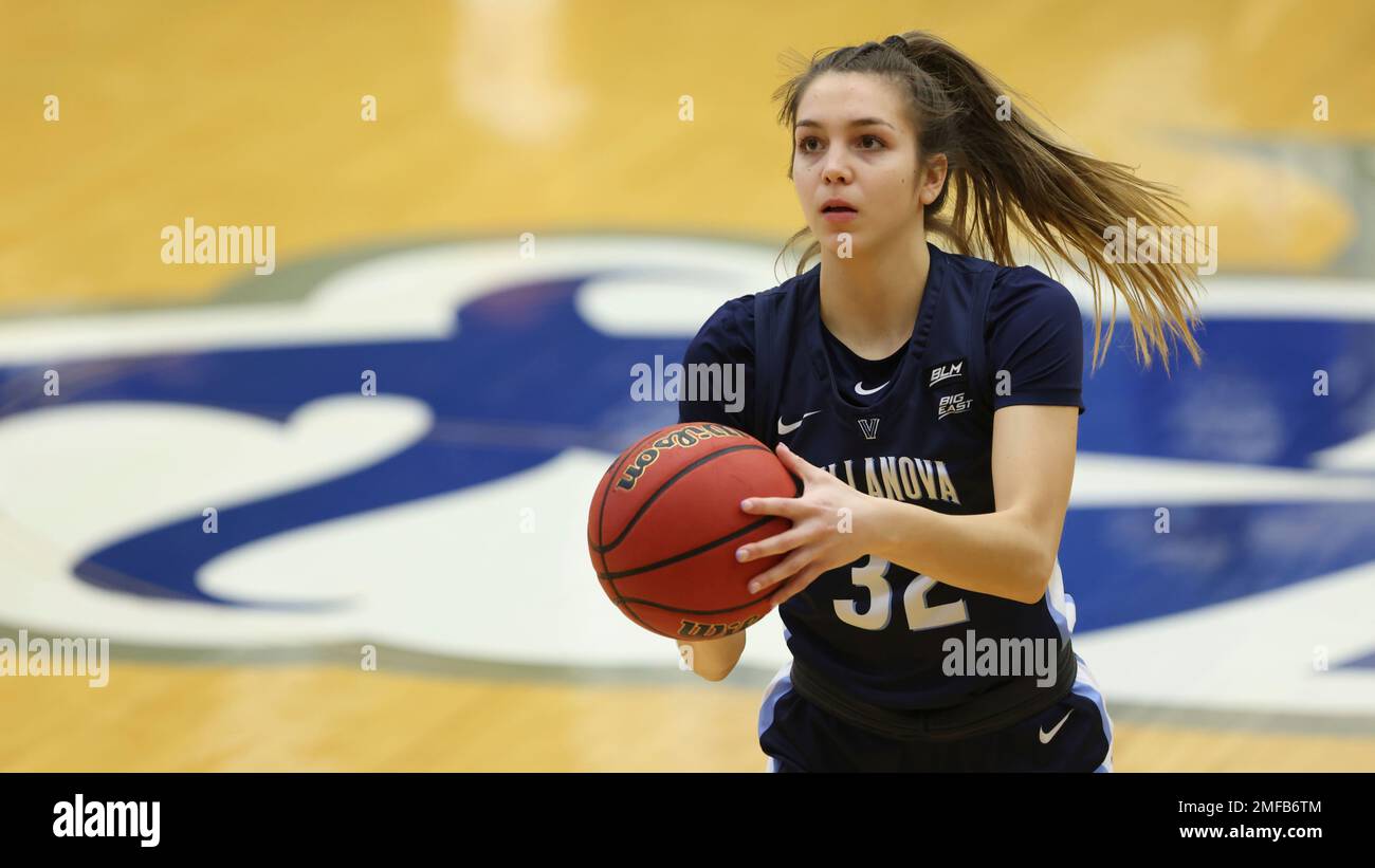 Villanova Wildcats' Bella Runyan (32) in action against the Seton Hall ...