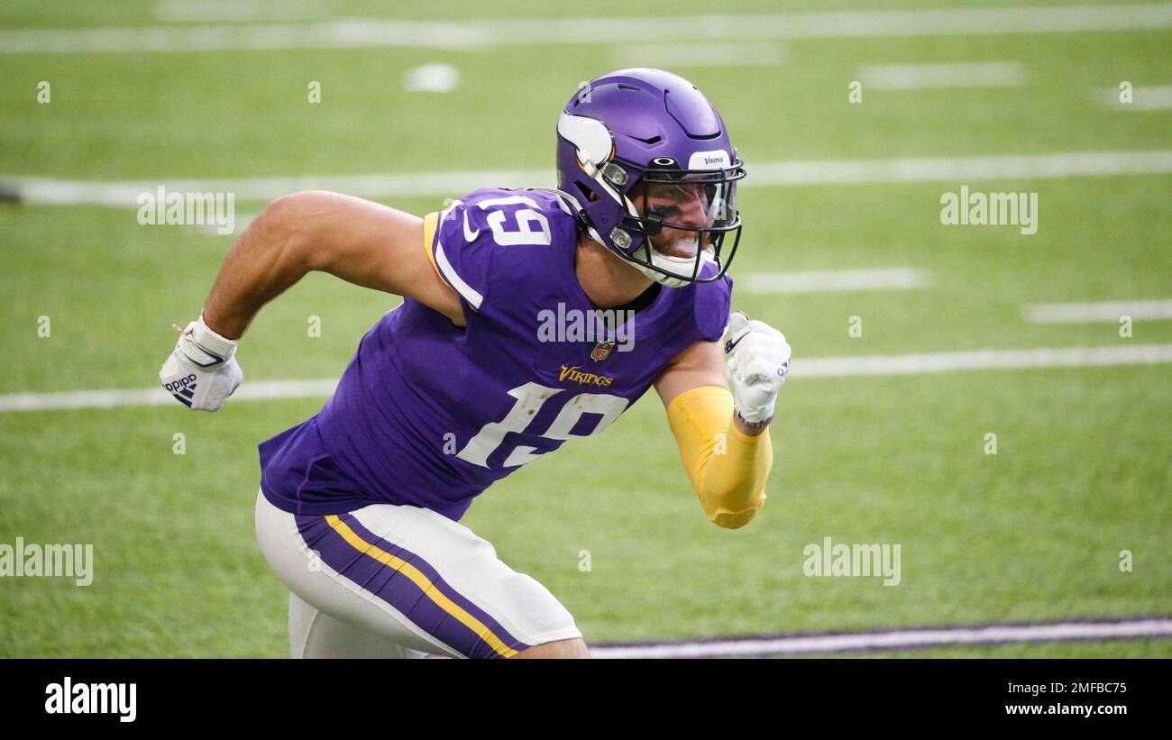 Minnesota Vikings wide receiver Adam Thielen runs up field during an ...