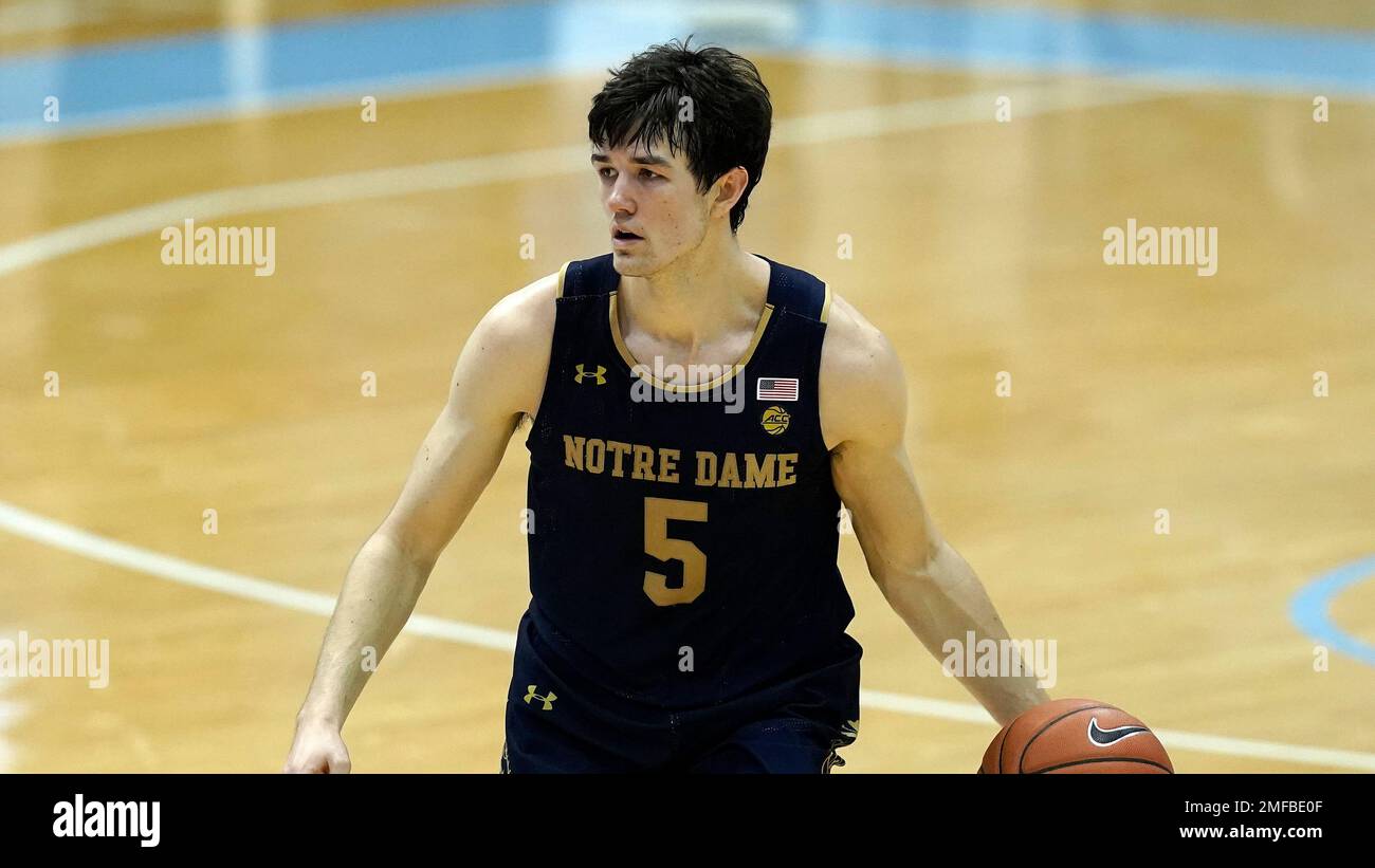 Notre Dame guard Cormac Ryan (5) dribbles against North Carolina during ...