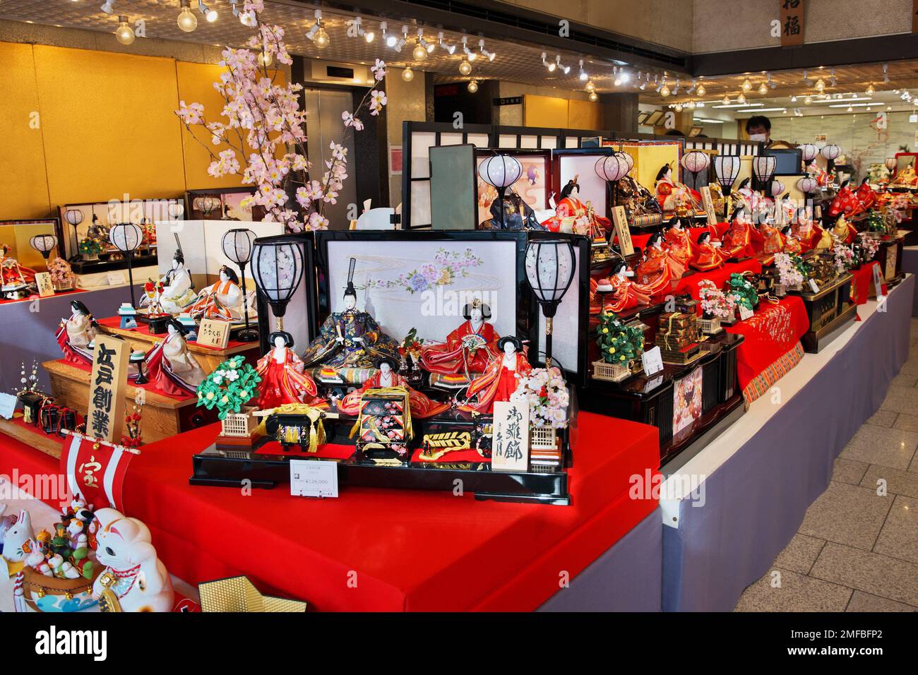 Tokyo, Japan. 25th Jan, 2023. Japan's traditional doll maker Kyugetsu ...