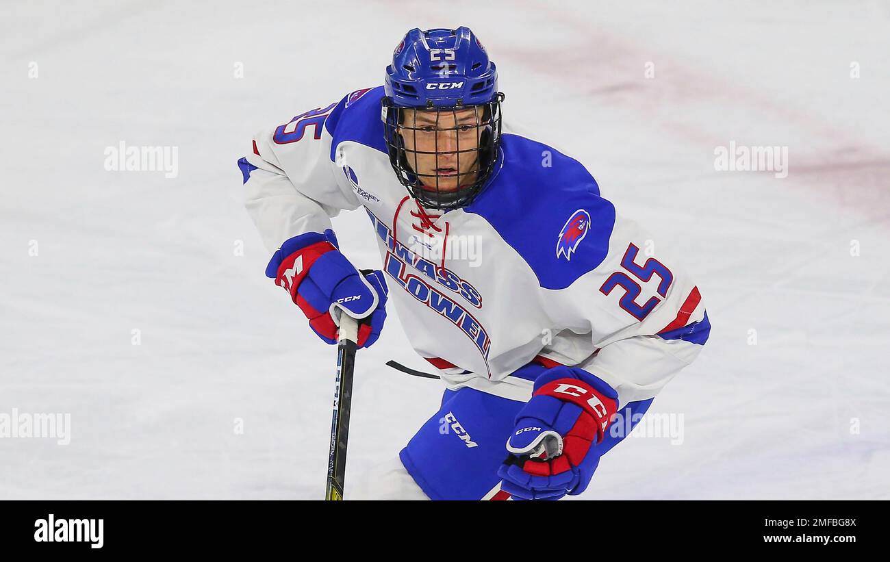 UMass-Lowell'sConnor Sodergren (25) during an NCAA hockey game against ...