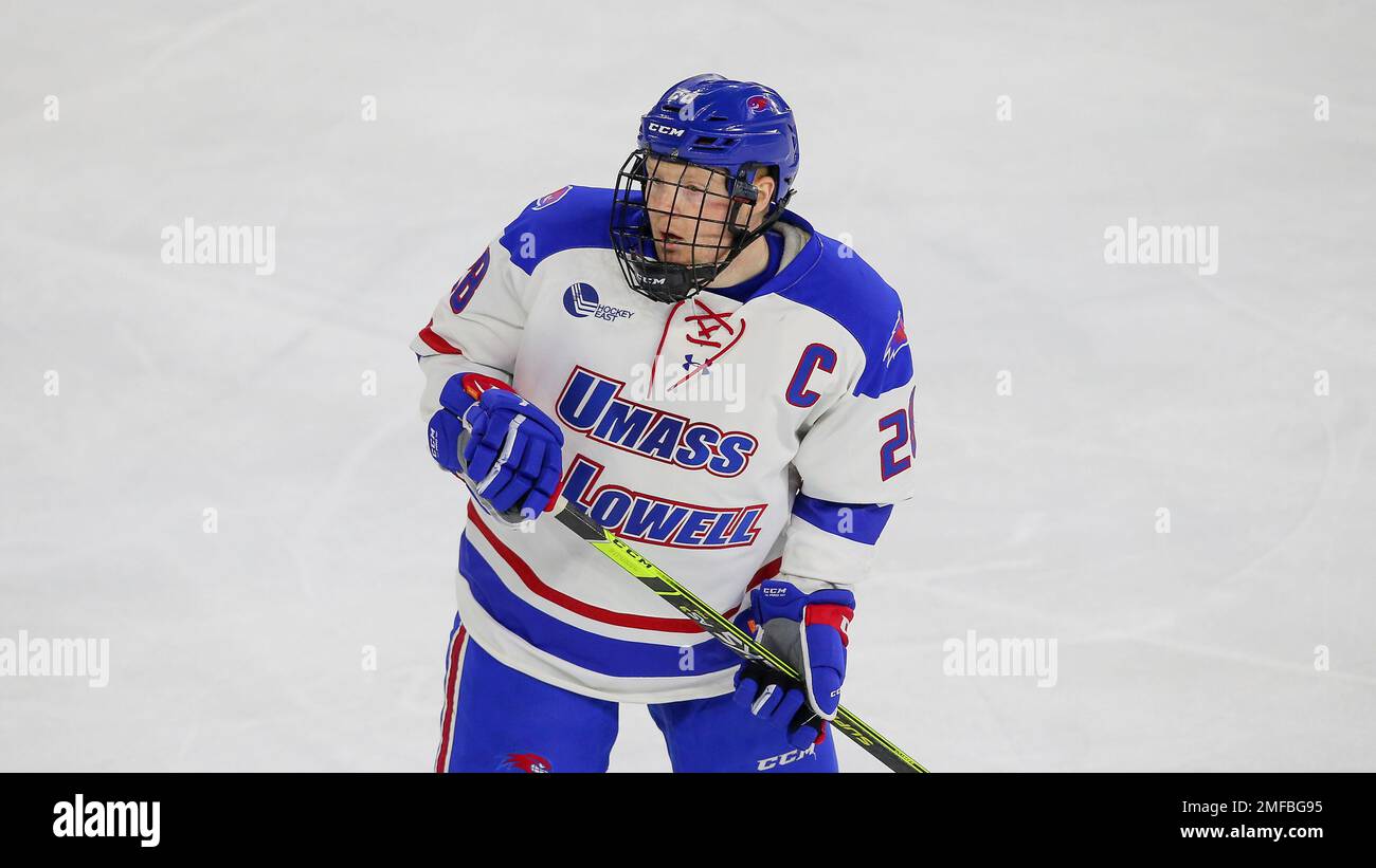 UMass-Lowell's Connor Sodergren (28) during an NCAA hockey game against ...