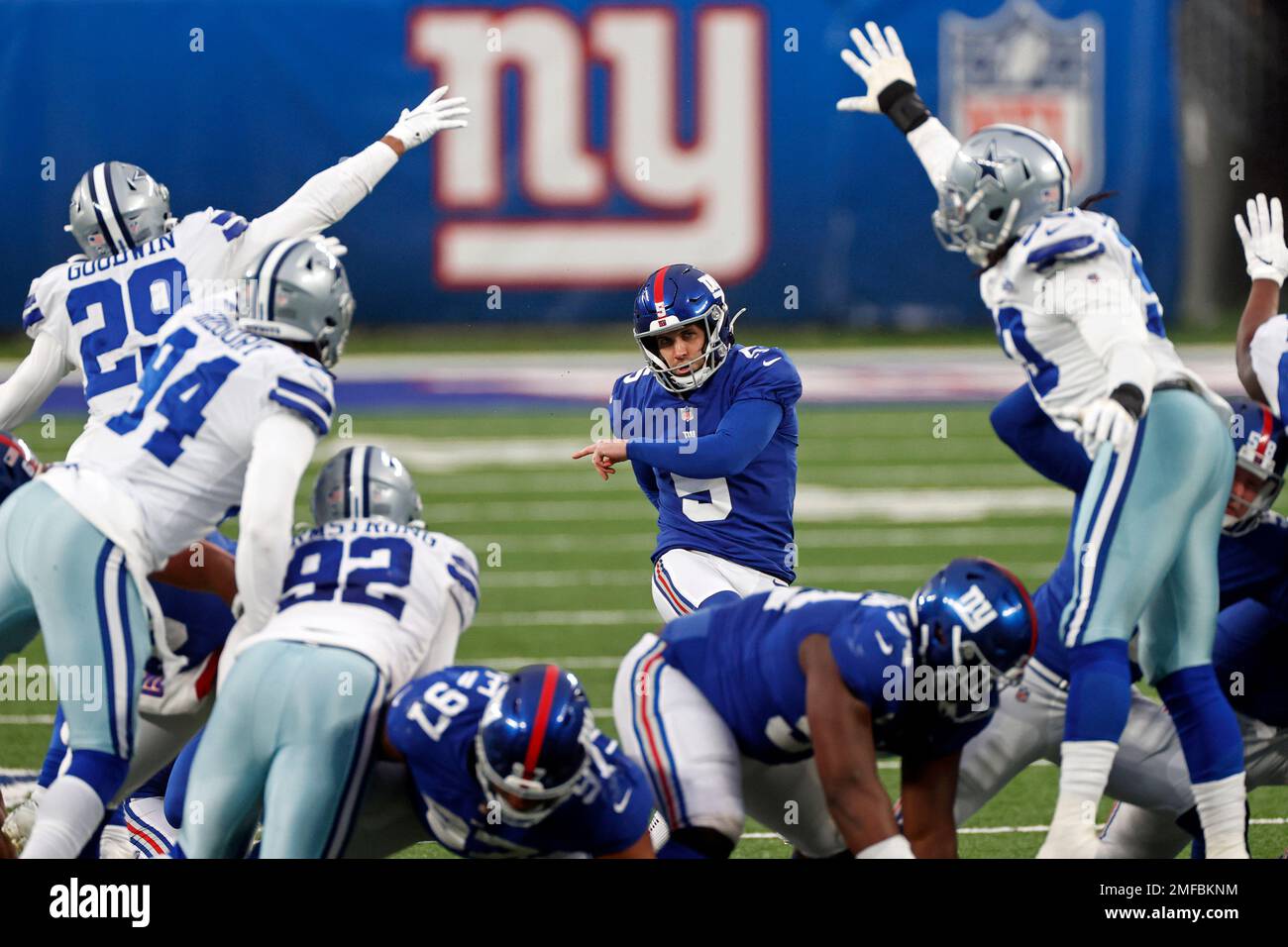 New York Giants kicker Graham Gano (5) in action during an NFL football ...