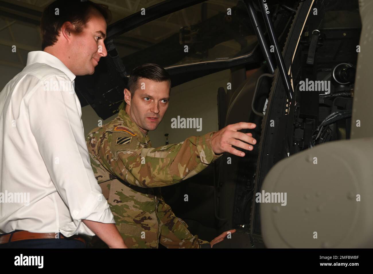 U.S. Army Chief Warrant Officer 2 James Olver, 1-151st Attack ...