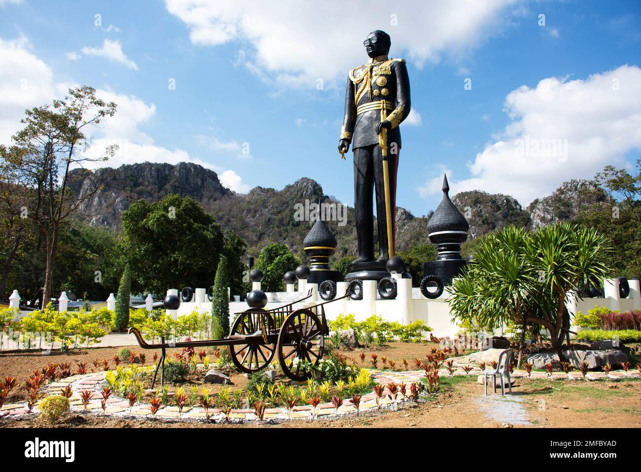 Ancient Majesty King Phrabat Somdet Phra Paraminthra Maha Bhumibol ...