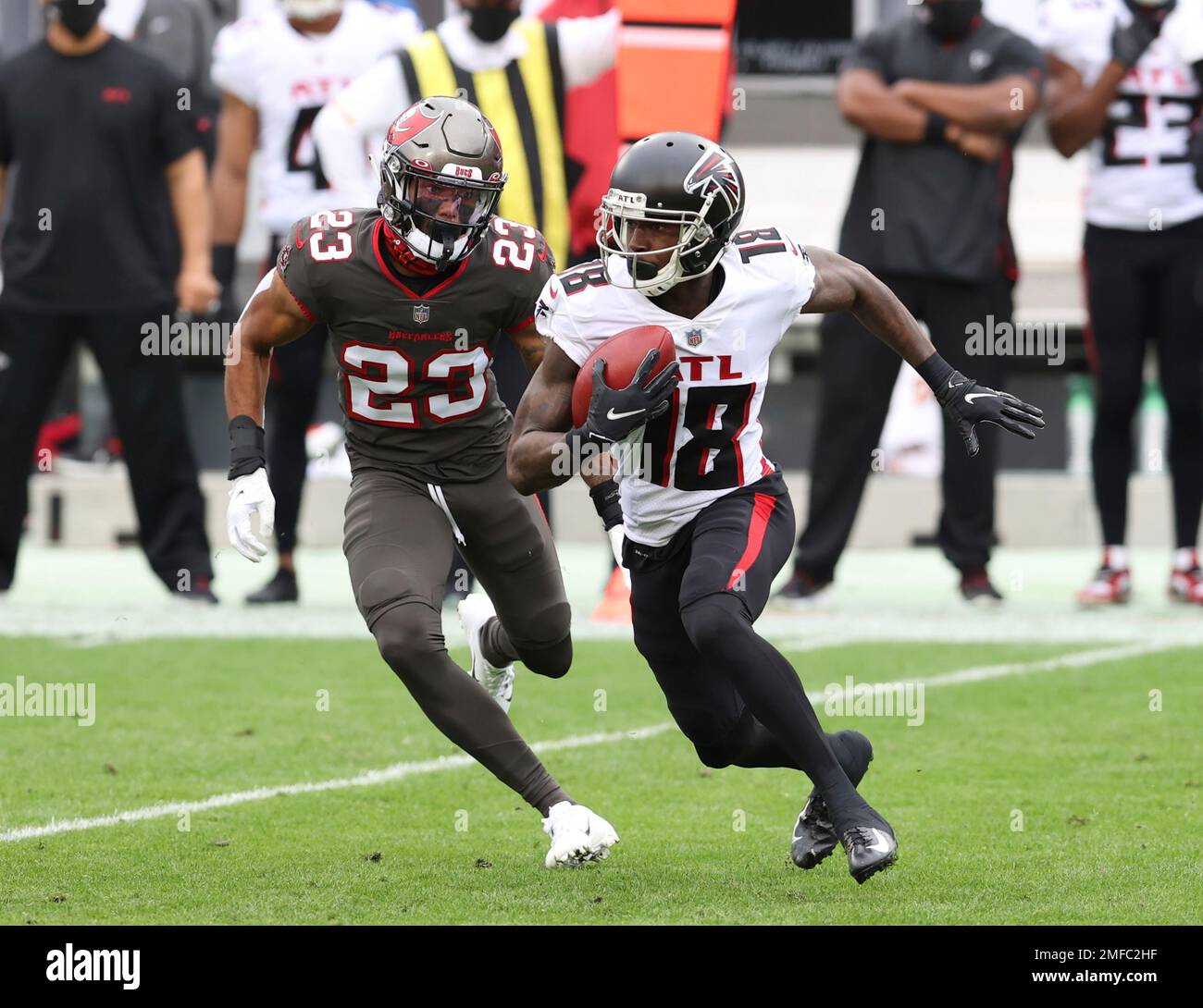 Atlanta Falcons wide receiver Calvin Ridley (18) eludes Tampa Bay ...