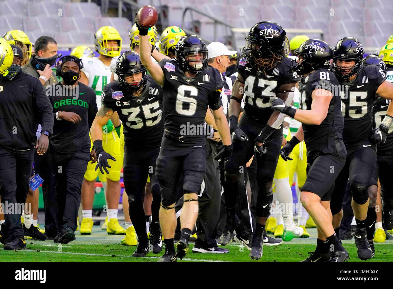 Iowa State's Rory Walling (6) celebrates his fumble recovery on a kick ...