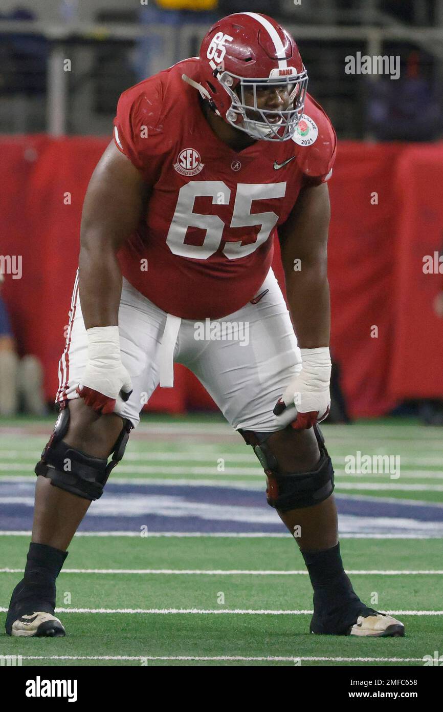 Alabama offensive lineman Deonte Brown (65) plays against Notre Dame ...