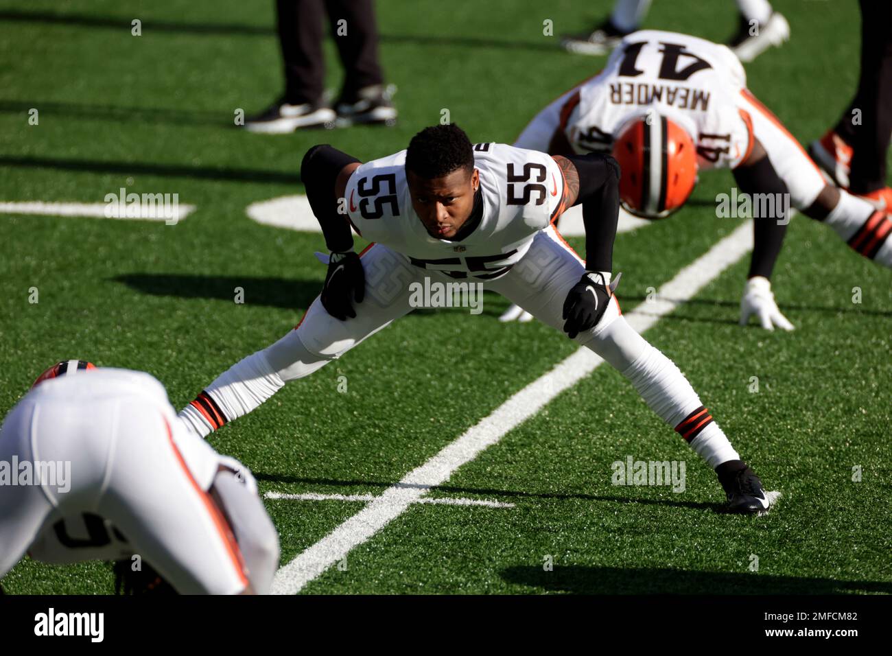 Cleveland Browns linebacker Tae Davis (55) warms up before an NFL ...