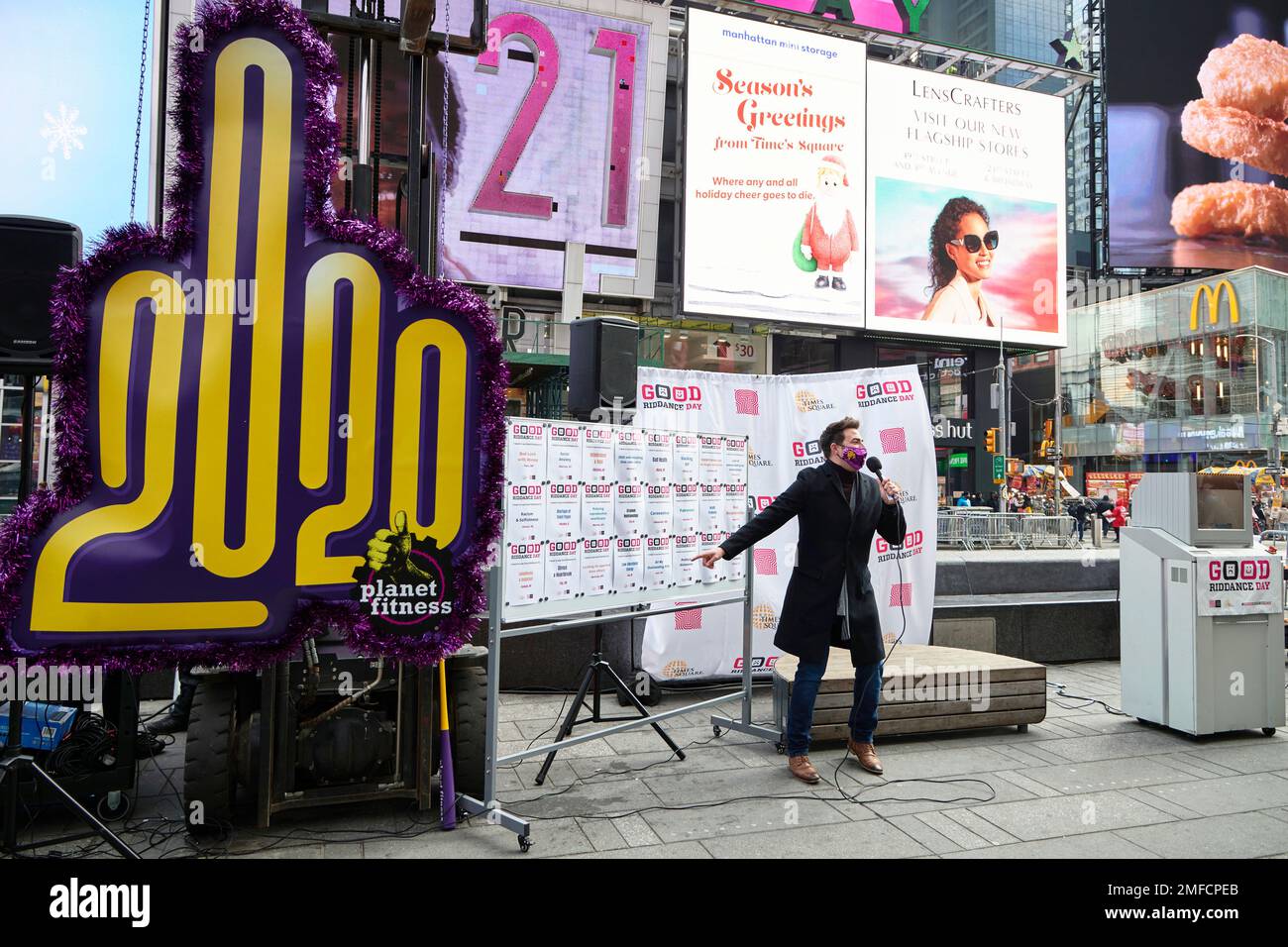 IMAGE DISTRIBUTED FOR PLANET FITNESS - Actor and host Jonathan Bennett ...