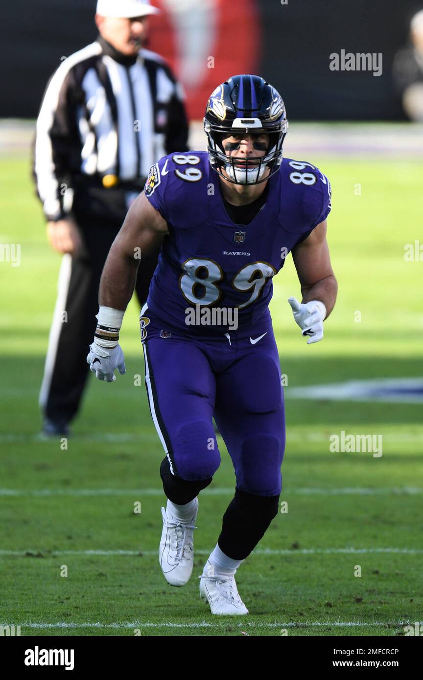 Baltimore ravens tight end mark andrews 89 hi-res stock photography and ...