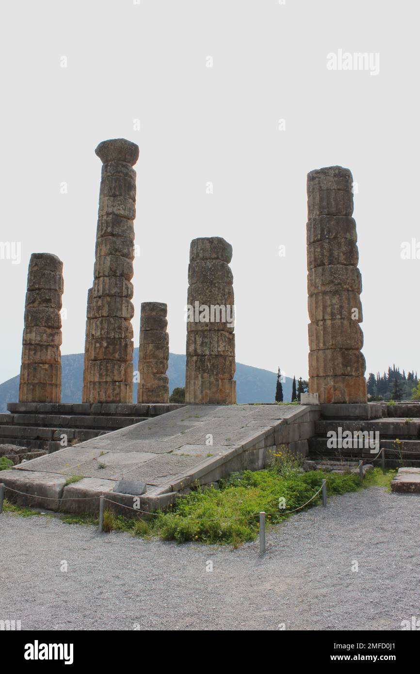 Greek god sculptures temple hi-res stock photography and images - Alamy