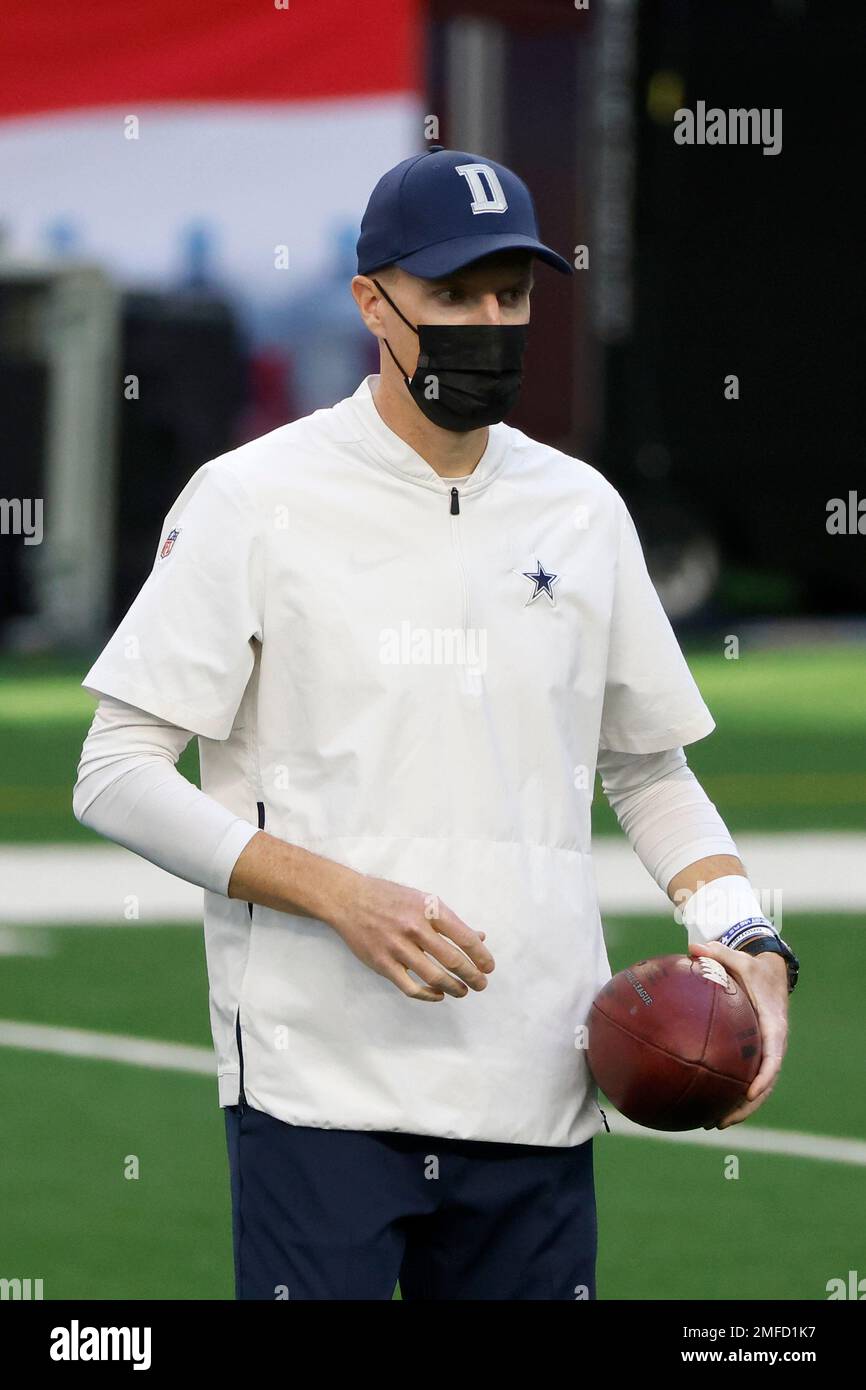 Dallas Cowboys special teams coordinator John Fassel on the field ...