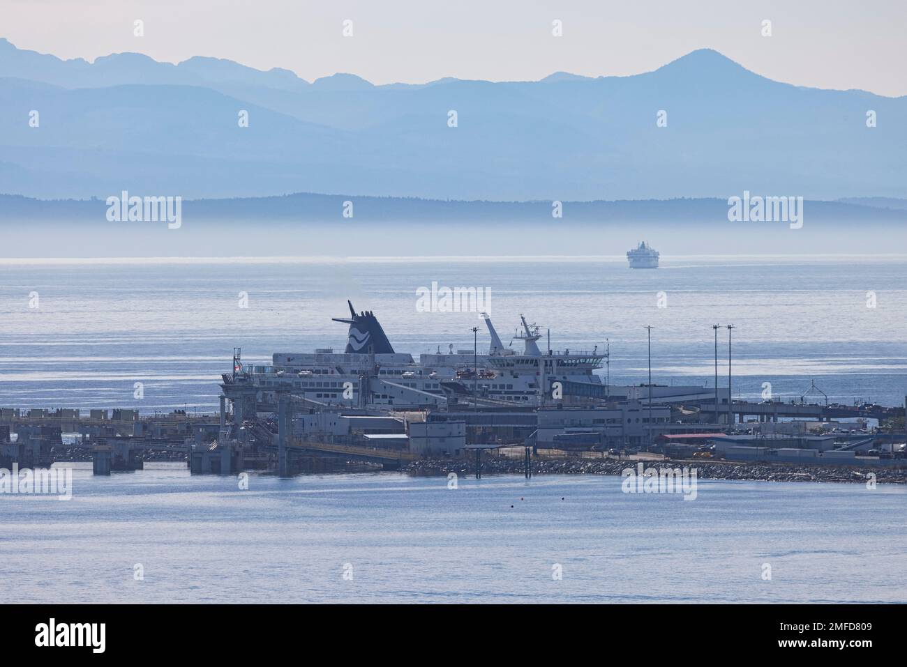 Tsawwassen ferry terminal hi-res stock photography and images - Alamy