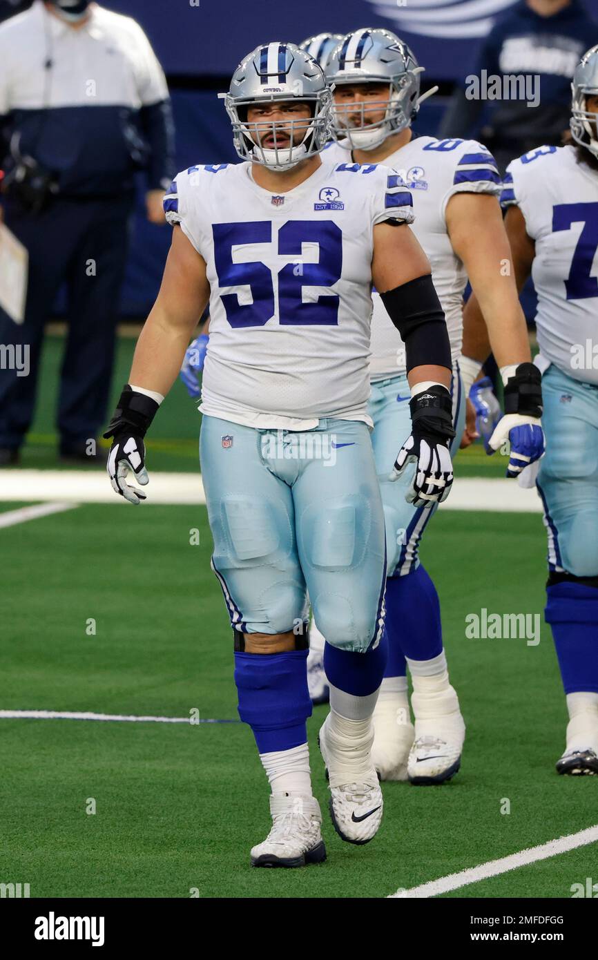 Dallas Cowboys offensive guard Connor Williams (52) walks onto the ...