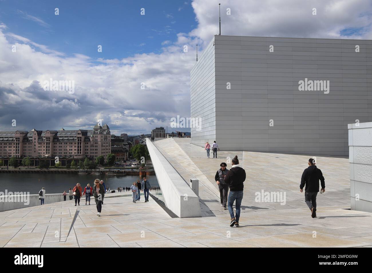 Oslo Norway Operahuset Opera Stock Photo - Alamy