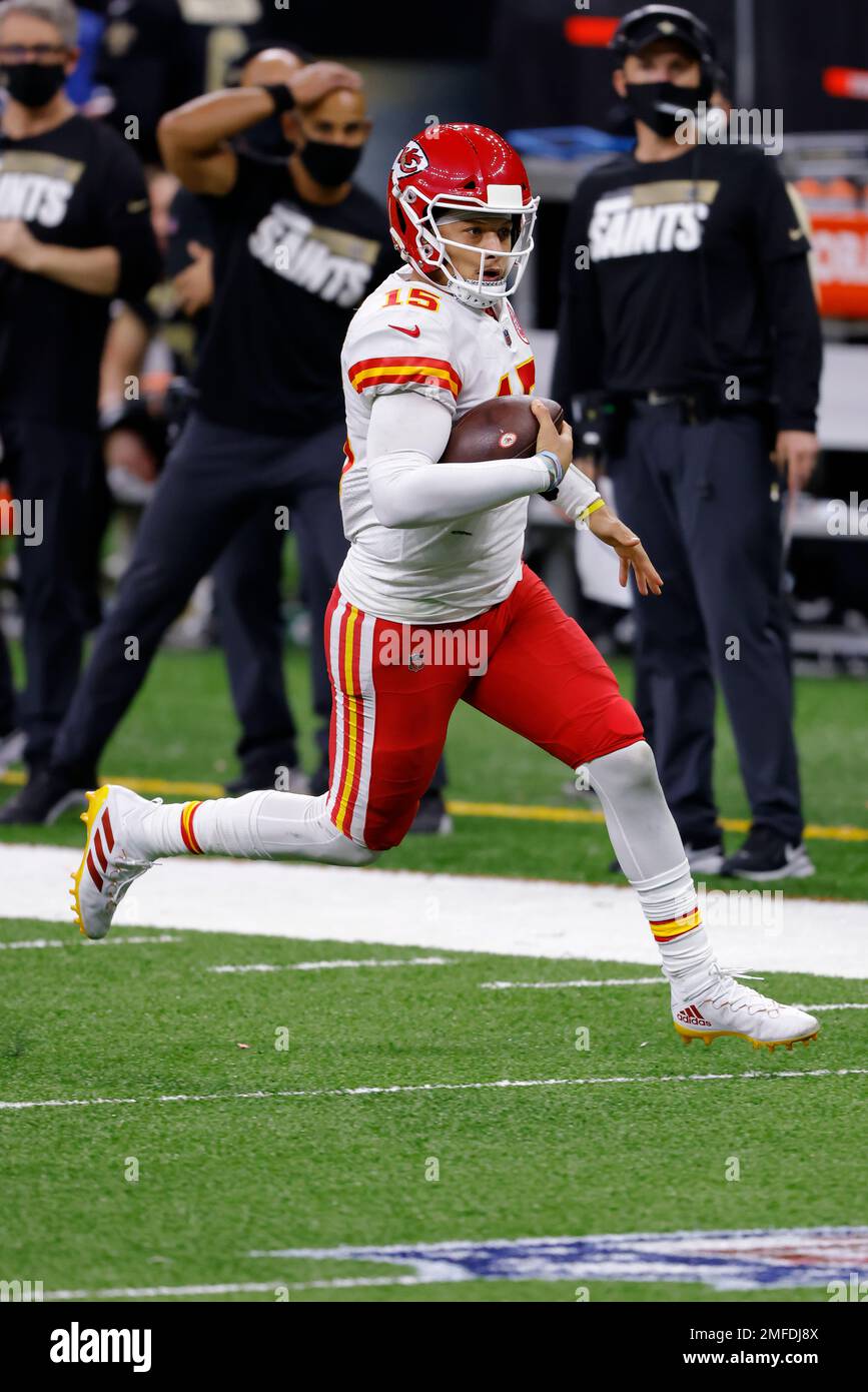 Kansas City Chiefs quarterback Patrick Mahomes (15) during an NFL ...