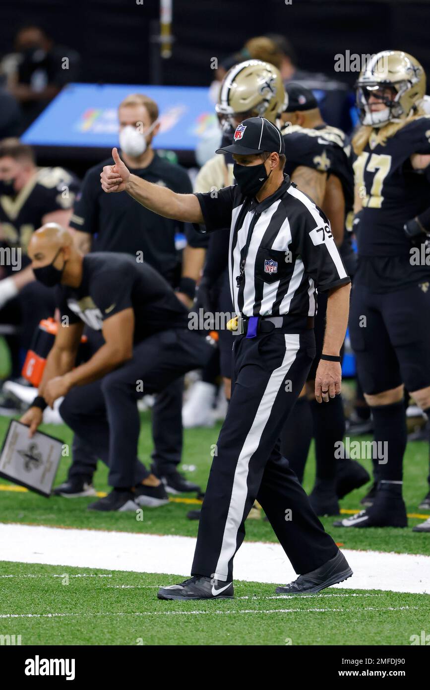 NFL head linesman Kent Payne (79) during an NFL football game between ...