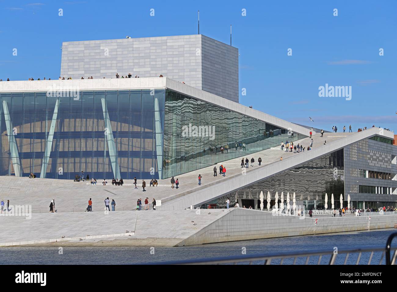 Oslo Norway Operahuset Opera Stock Photo - Alamy