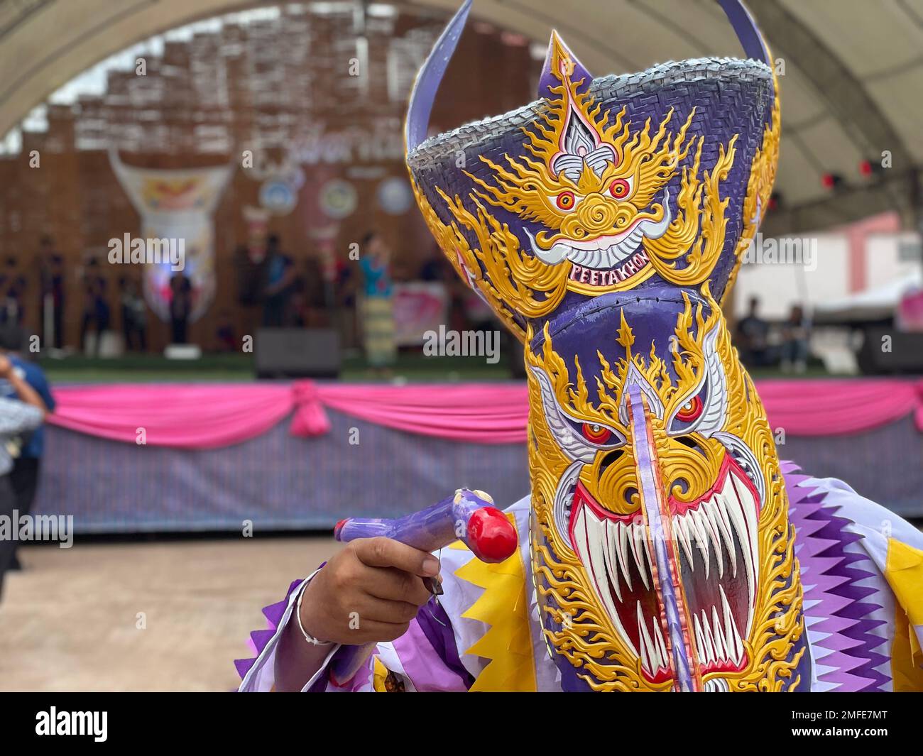 Mask costume phi ta khon hi-res stock photography and images - Alamy