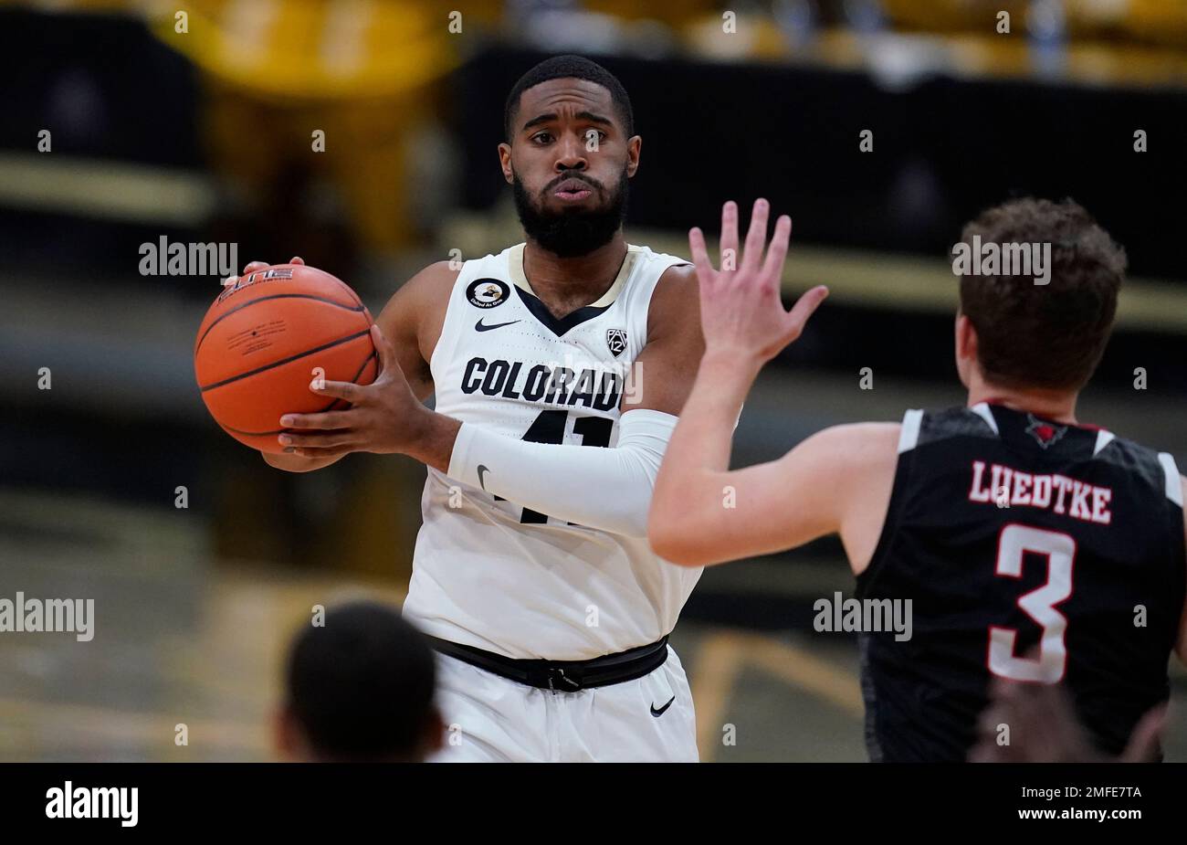 Colorado forward Jeriah Horne (41) lookis to pass the ball as Omaha ...