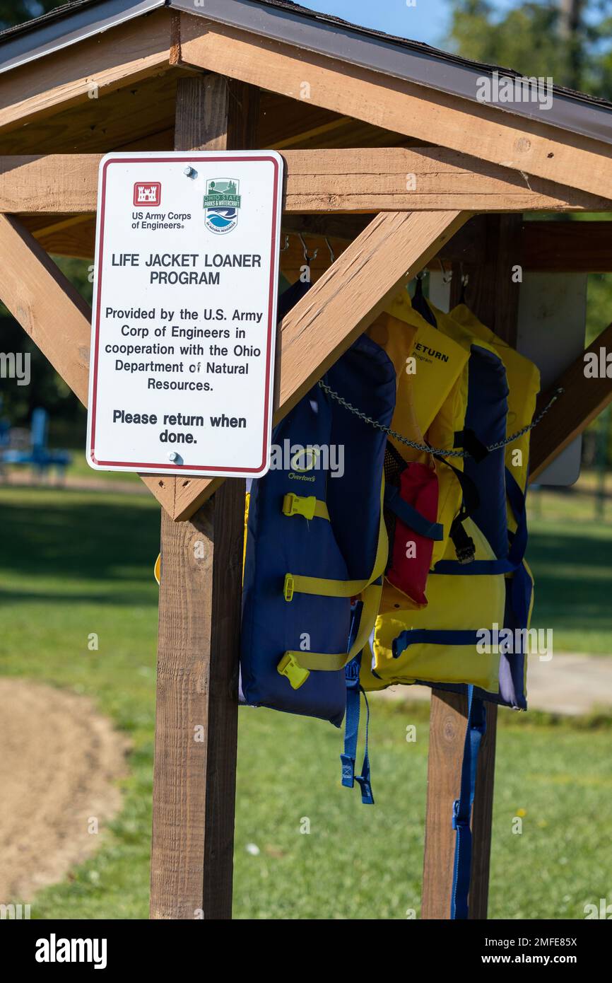 A life jacket loaner program is available for use at Mosquito Lake ...