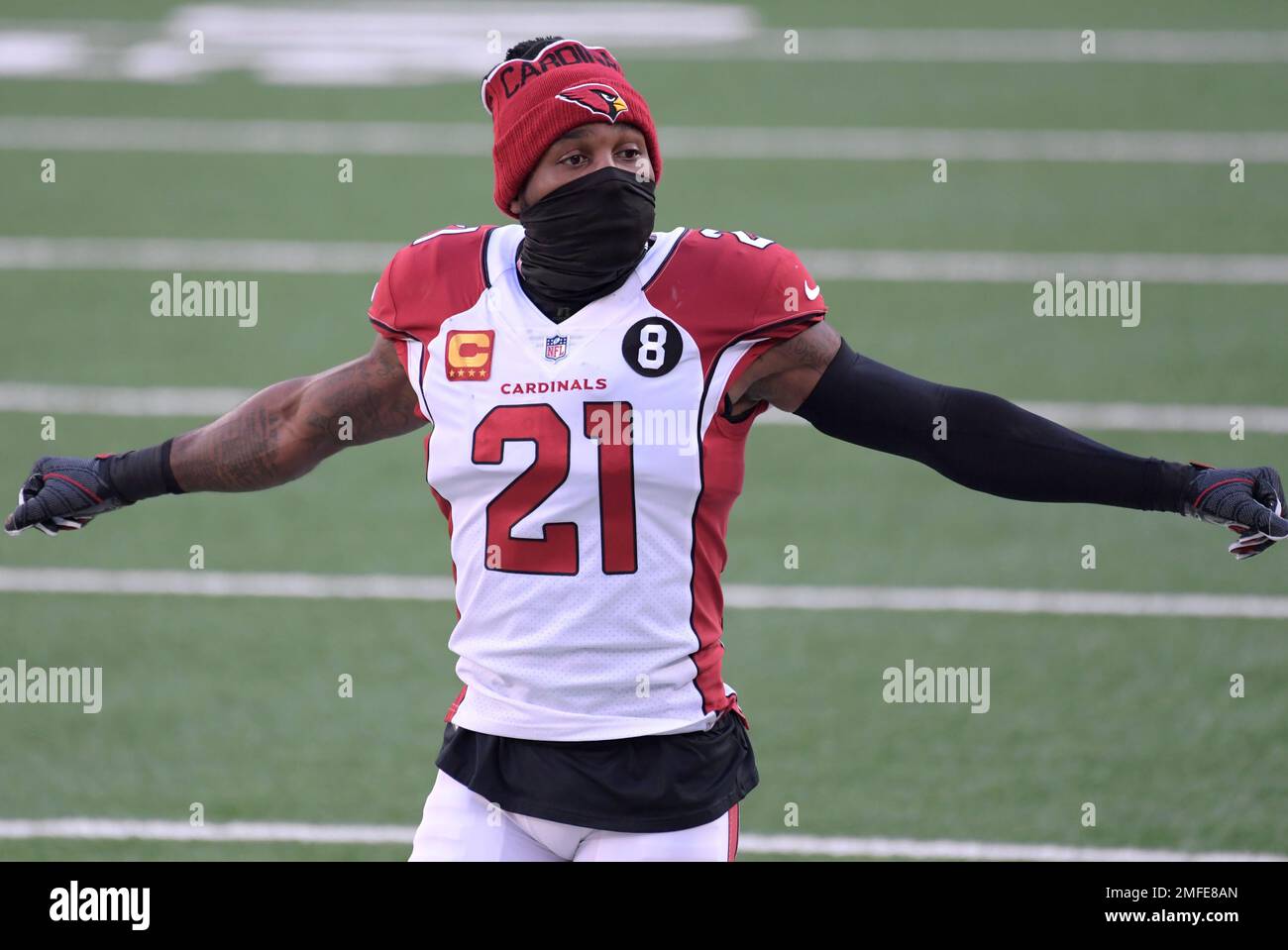 Arizona Cardinals cornerback Patrick Peterson (21) stretches during the ...