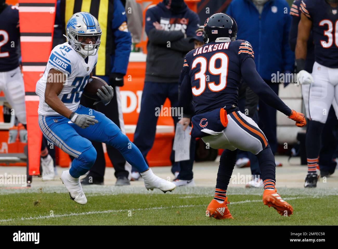 Detroit Lions wide receiver Jamal Agnew (39) runs with the ball after a ...
