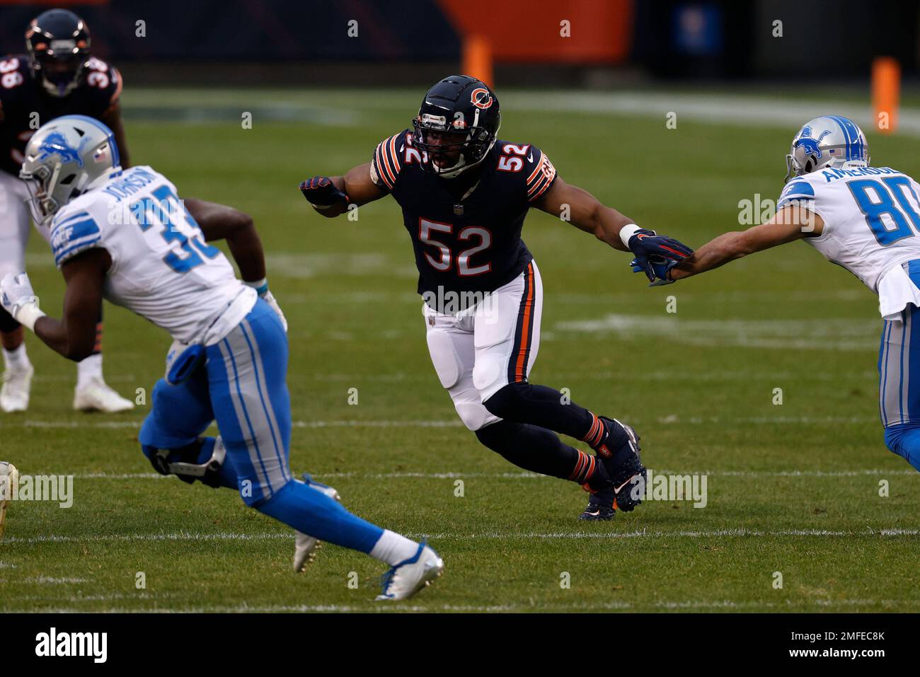 Chicago Bears outside linebacker Khalil Mack (52) rushes in against the ...