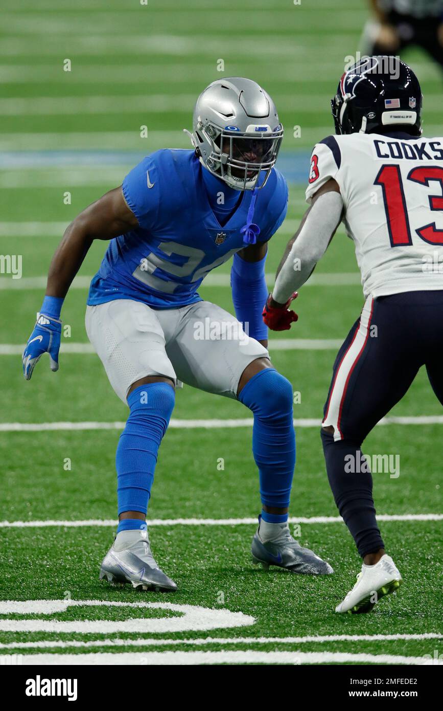 Detroit Lions cornerback Amani Oruwariye (24) lines up against the ...