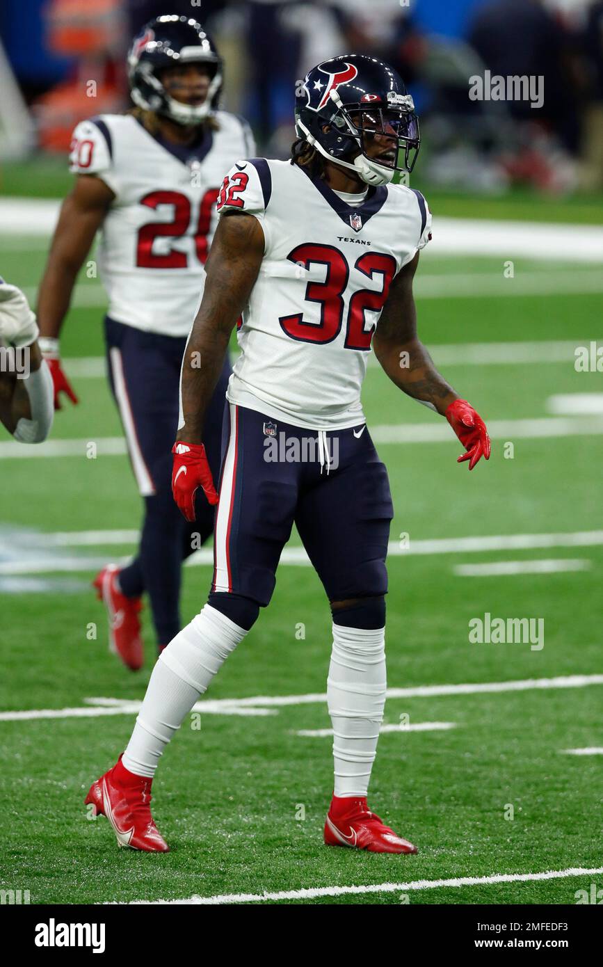Houston Texans cornerback Lonnie Johnson (32) lines up against the ...