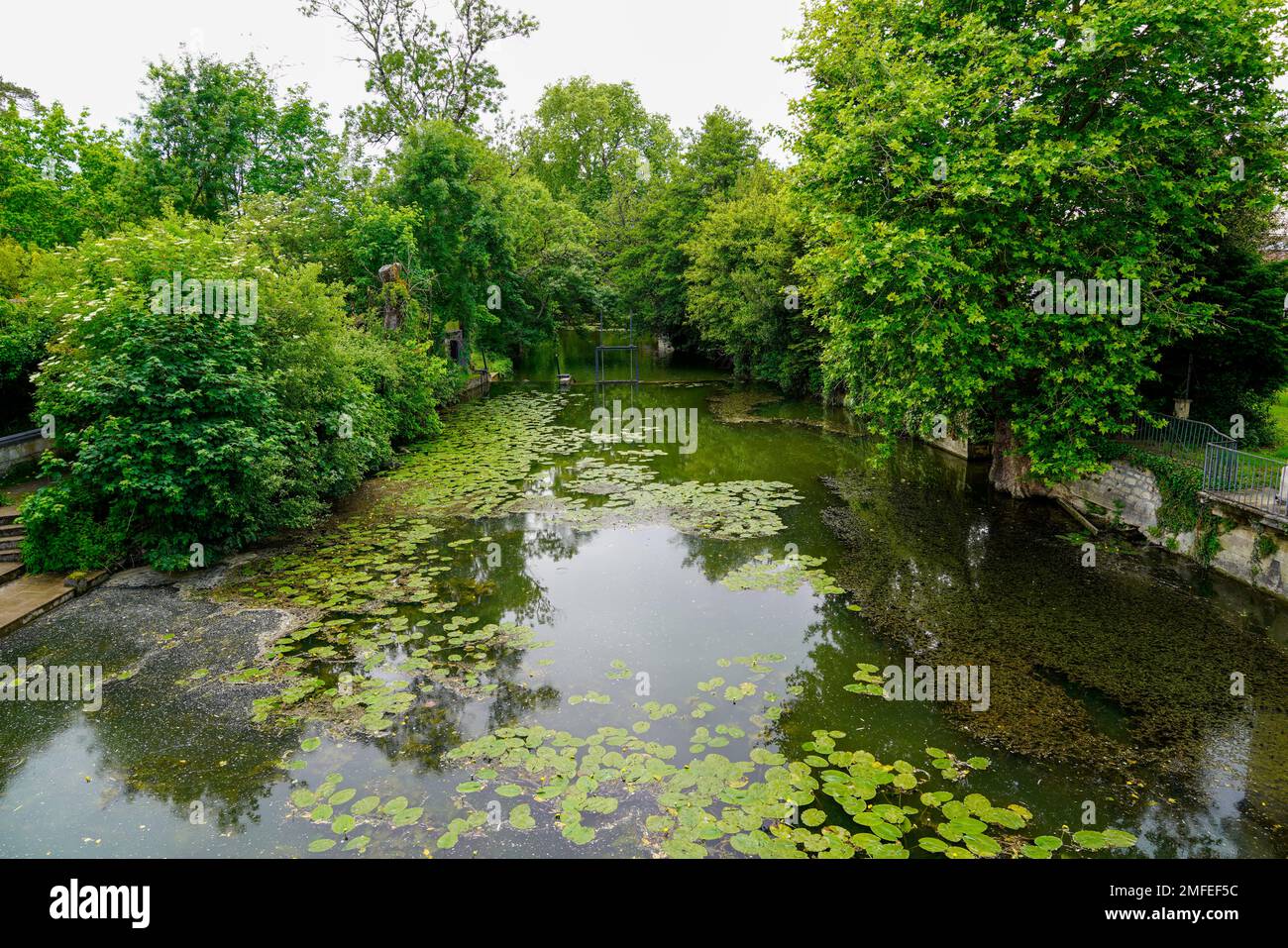 Jonzac france hi-res stock photography and images - Alamy