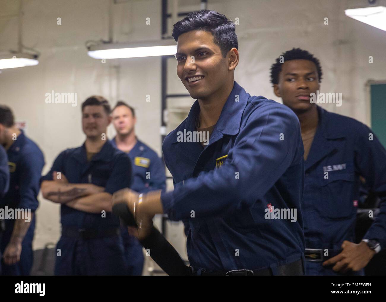 220820-N-VJ326-1178 PHILIPPINE SEA (Aug. 20, 2022) – Yeoman Seaman ...
