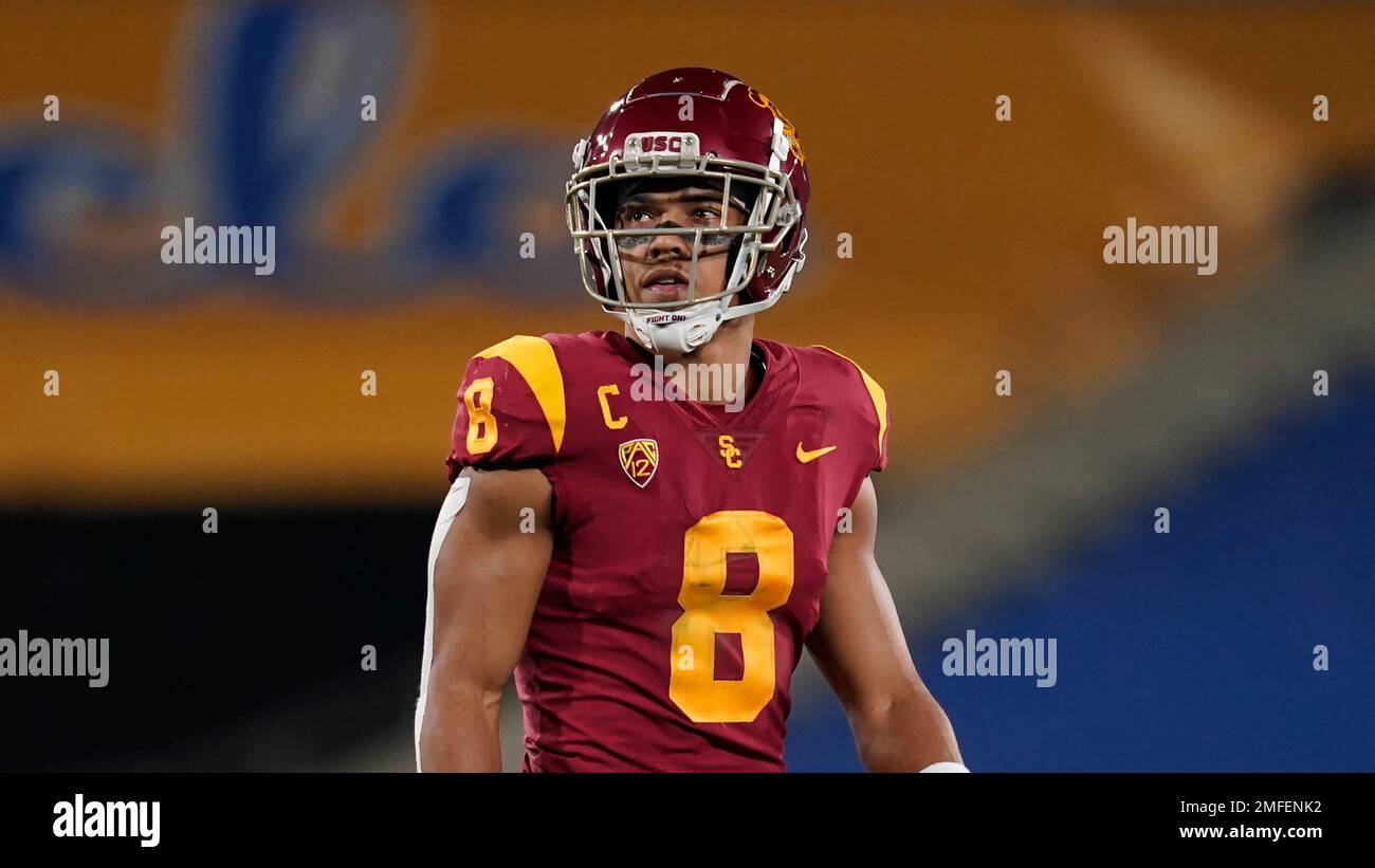 Southern California wide receiver Amon-Ra St. Brown (8) looks up at the ...