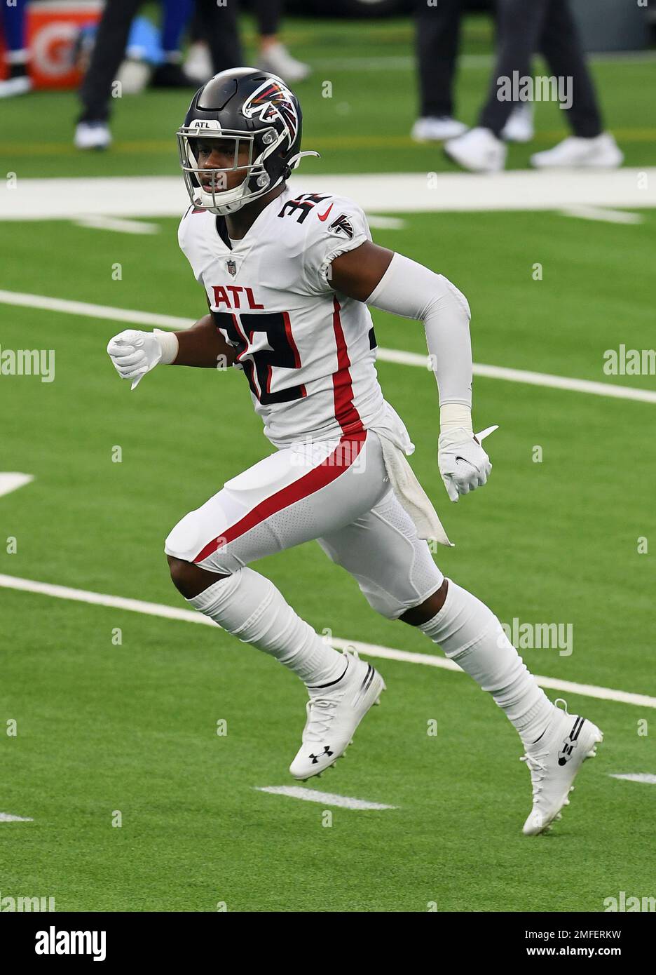 Atlanta Falcons safety Jaylinn Hawkins (32) covers a Falcons kickoff ...
