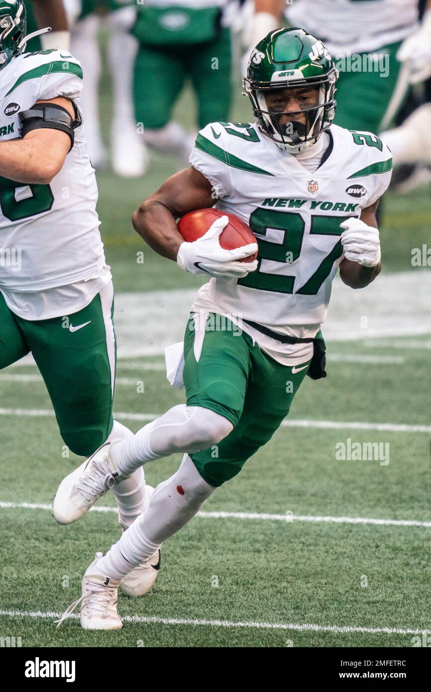 New York Jets kick returner Corey Ballentine runs with the ball during ...