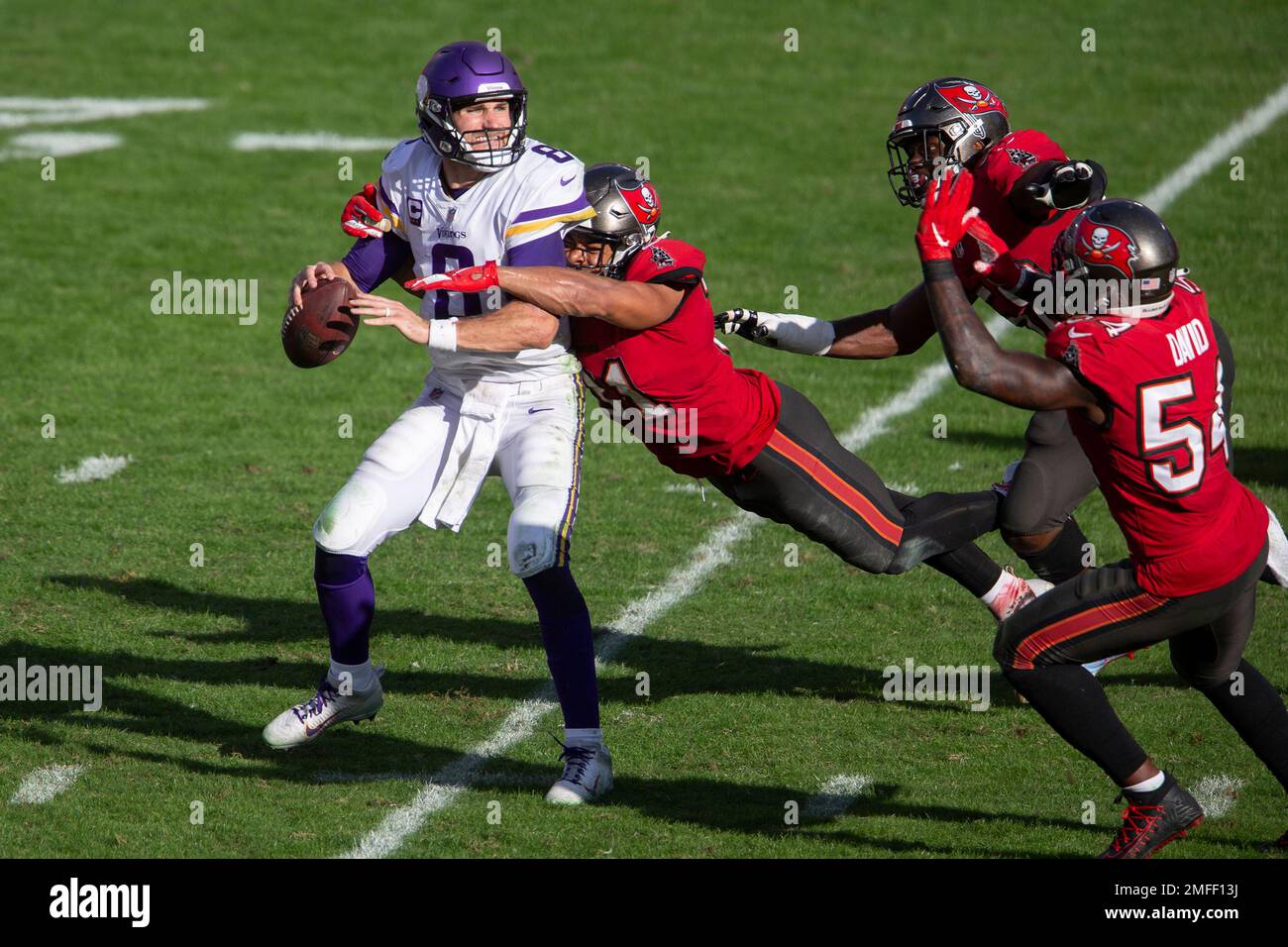 Tampa Bay Buccaneers strong safety Antoine Winfield Jr. (31) sacks and ...