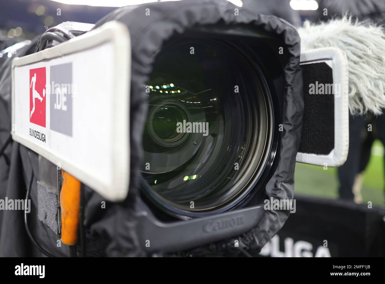 Lens fc 2022 hi-res stock photography and images - Alamy