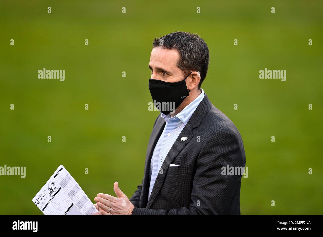 Philadelphia Eagles' Howie Roseman walks the field before an NFL ...