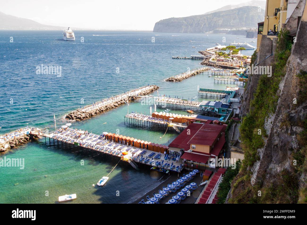 floating pontoons along the coast in sorrento italy Stock Photo - Alamy