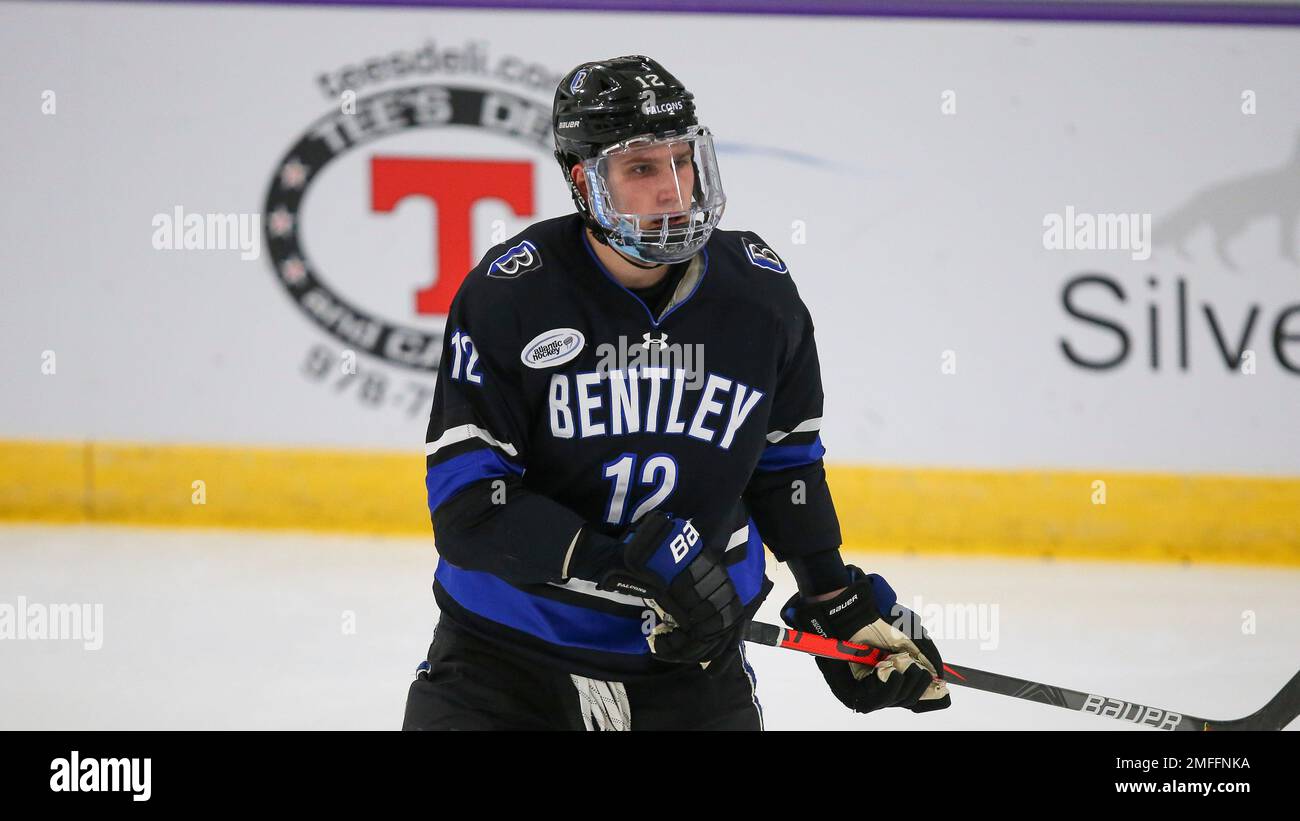 Bentley's Matt Gosiewski (12) during an NCAA hockey game against Holy ...