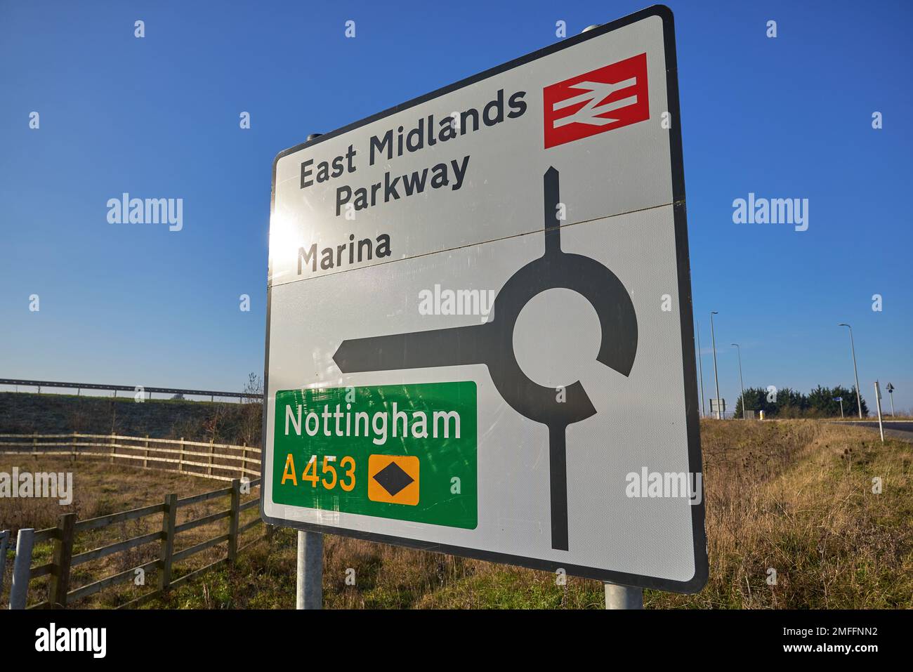 Large roadside traffic route sign at Ratcliffe on Soar, Notinghamshire ...